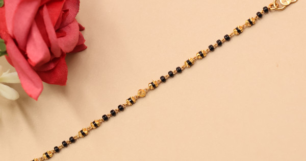 Exclusive Gold Nazariya in Vadodara by Sara Gandevikar